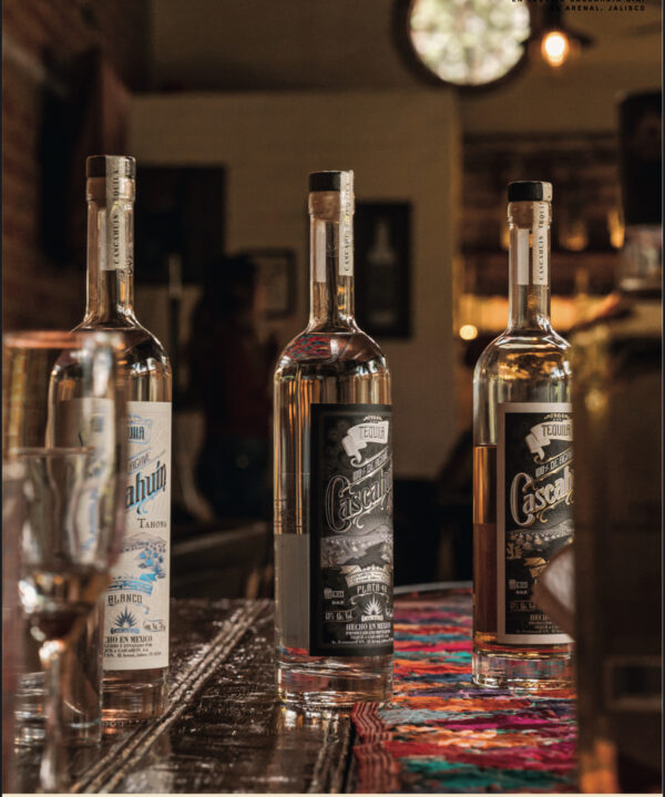 ELIGE TU AVENTURA. El Castillo de tequila, Tequila Fortaleza, Cascahuin ...